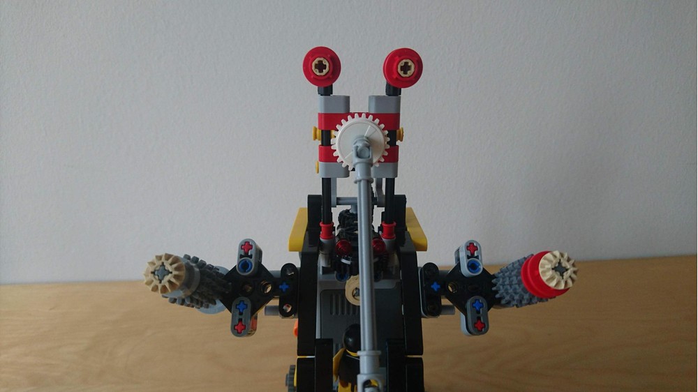 LEGO MOC 9397 Angry Bug by kejv2 | Rebrickable - Build with LEGO