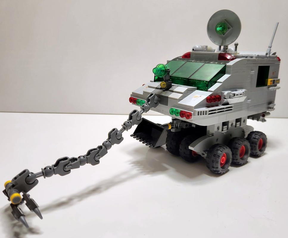LEGO MOC Neo classic space mobile lab by starfrit | Rebrickable - Build ...