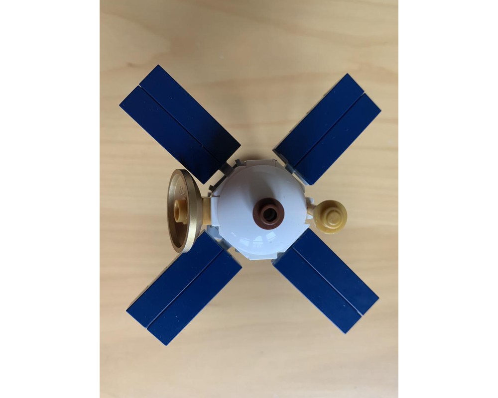 LEGO MOC Mariner 9 (Mars) - 1:70 by JonHull | Rebrickable - Build with LEGO