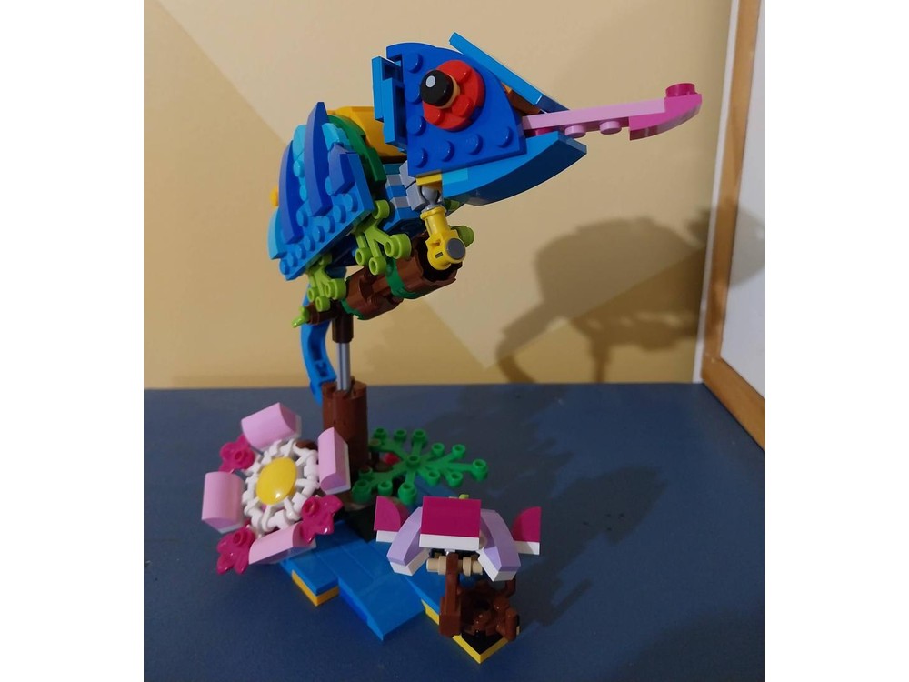 LEGO MOC Chameleon by Niouls | Rebrickable - Build with LEGO