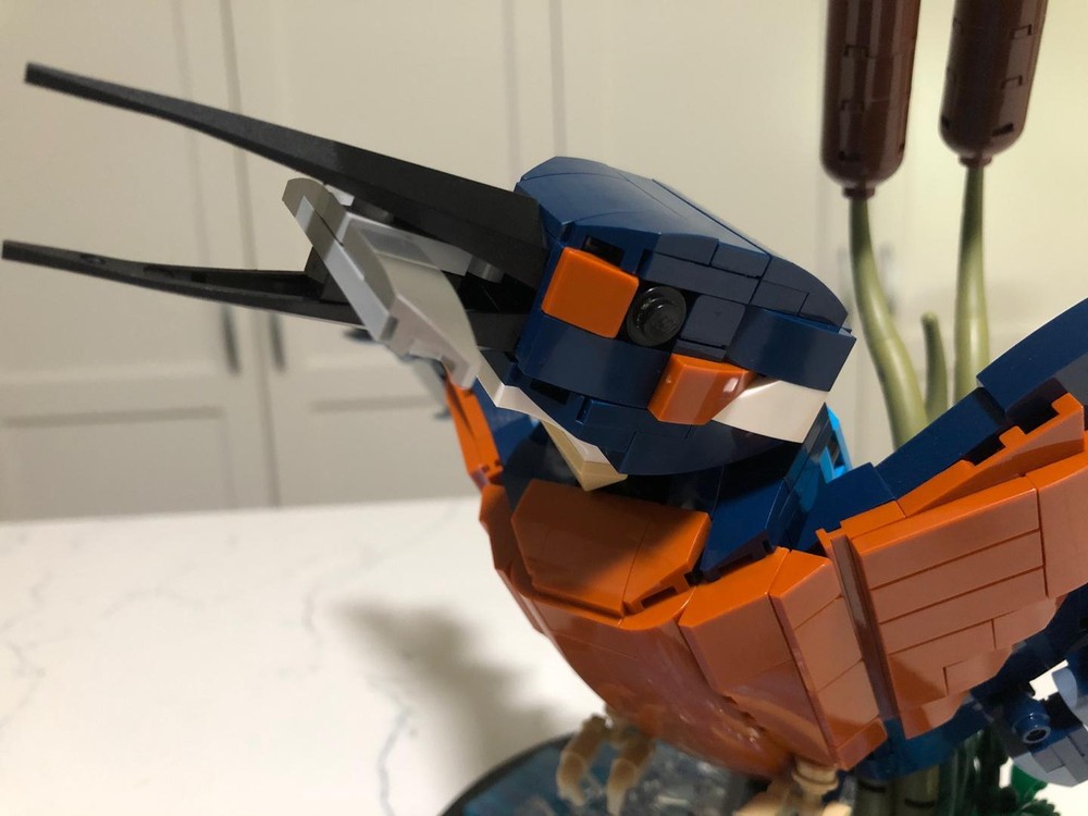 LEGO MOC 10331 Kingfisher Head Reshape by AndrewG123 | Rebrickable ...