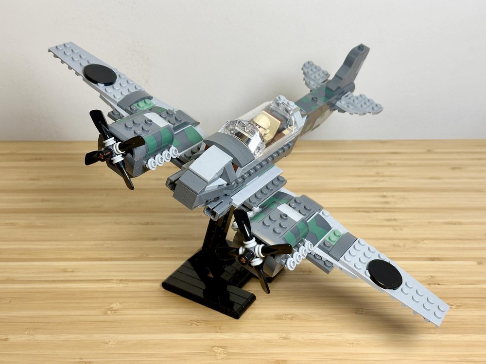 LEGO MOC Mercedes-Benz 770 and Messerschmitt Heavy Fighter - Alternate ...