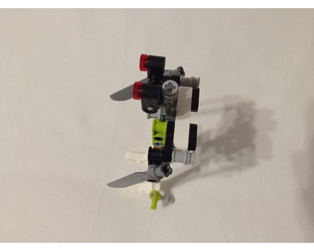 LEGO MOC Humanoid 30465 Alternative by ErikGS | Rebrickable - Build ...