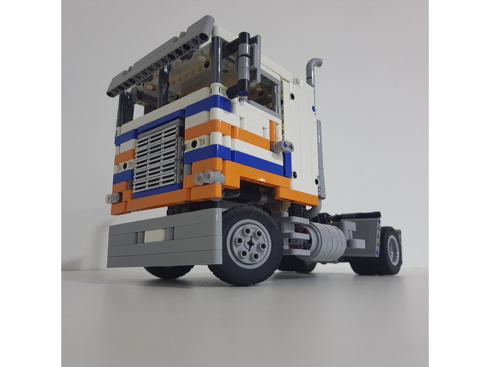 LEGO MOC Freightliner FLB - 4x2 - Yellow & White by O.L.A_Tech ...