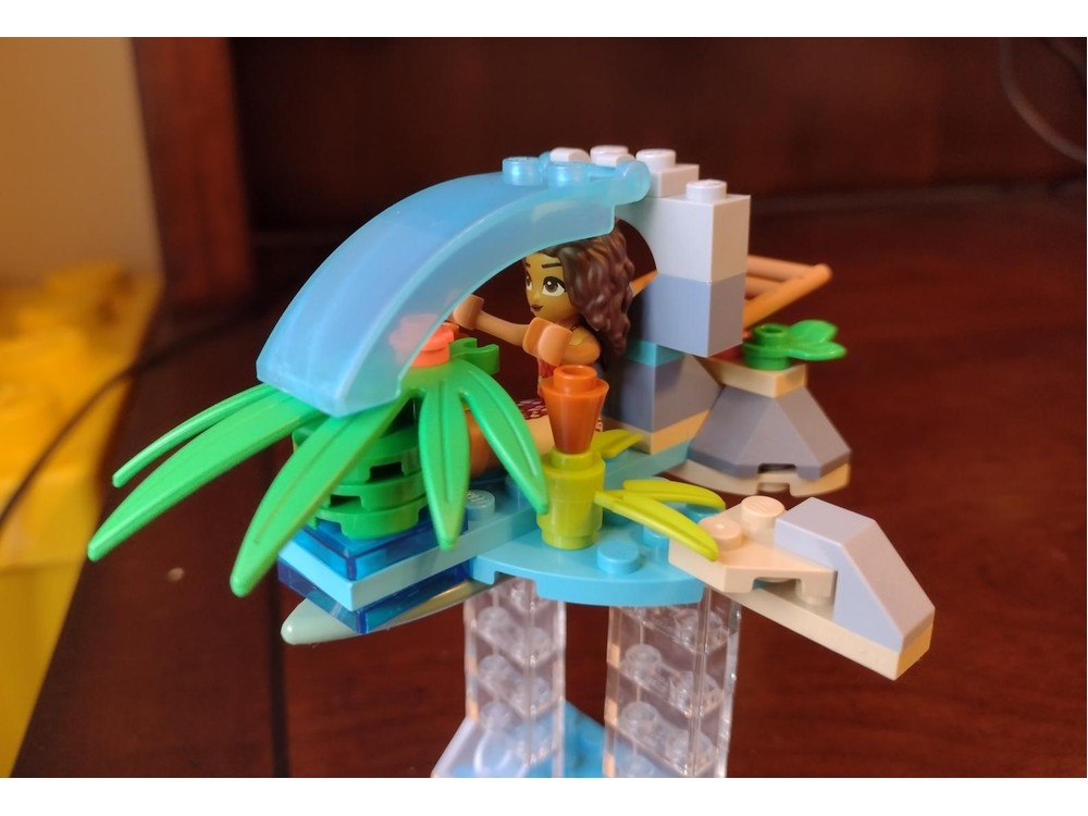 LEGO MOC Moana Earhart & Pua the Pilot - 30646 by McScottyBricks ...