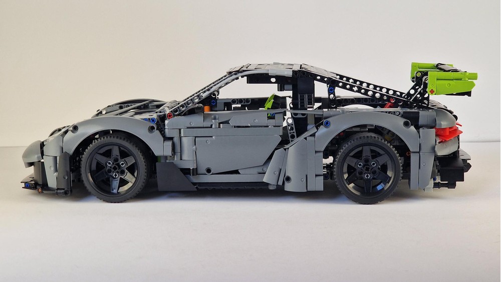 LEGO MOC Porsche GT3 RS 42156 B-model alternate (1:10 scale) by Alex ...