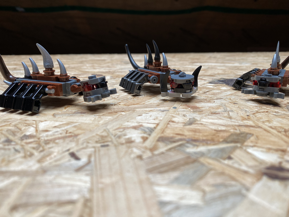 LEGO MOC Alien Creature by Gkschd | Rebrickable - Build with LEGO