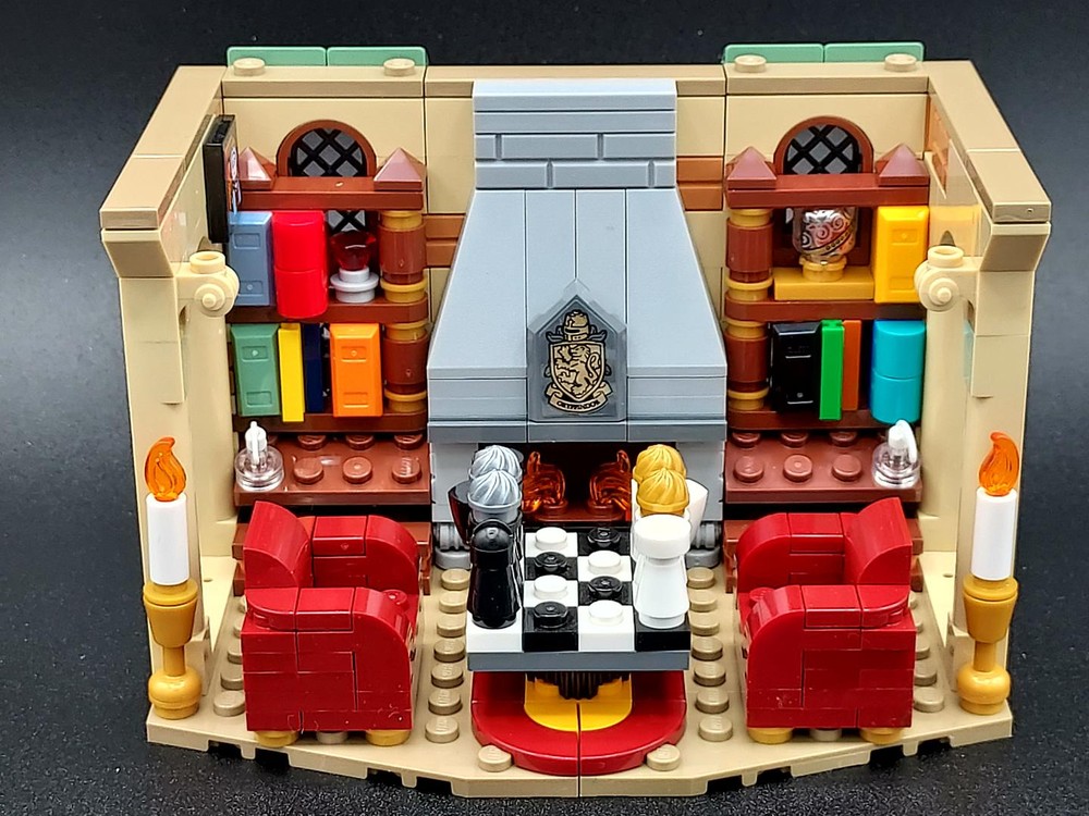 LEGO MOC Gryffindor Common Room by TrevorToad | Rebrickable - Build ...