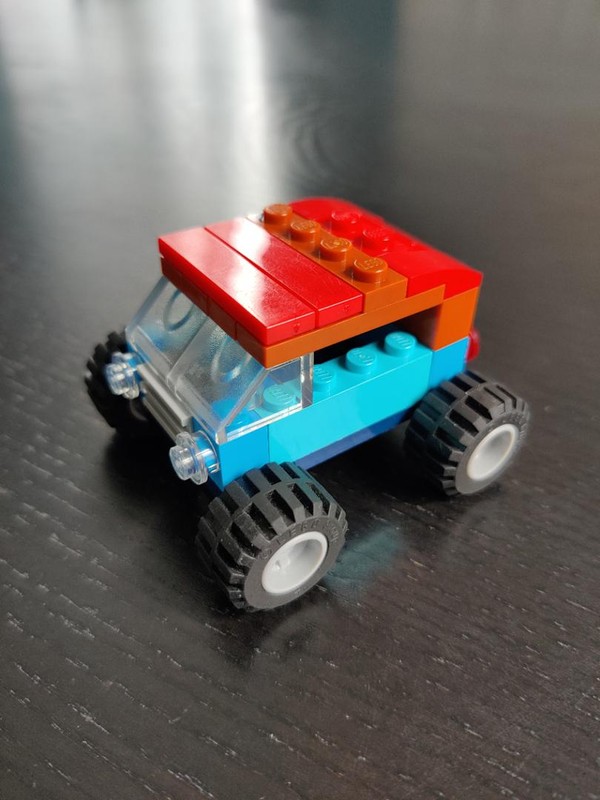 LEGO MOC Small stunt car by fred13 | Rebrickable - Build with LEGO