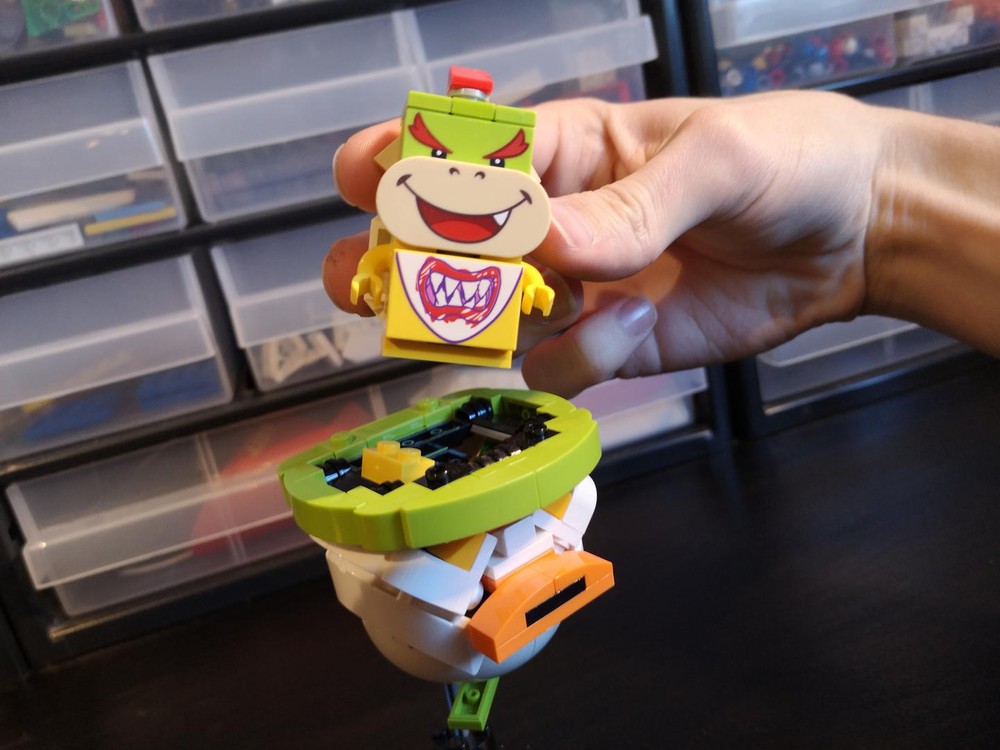 LEGO MOC Koopa Clown Car by TheMarioBrick | Rebrickable - Build with LEGO