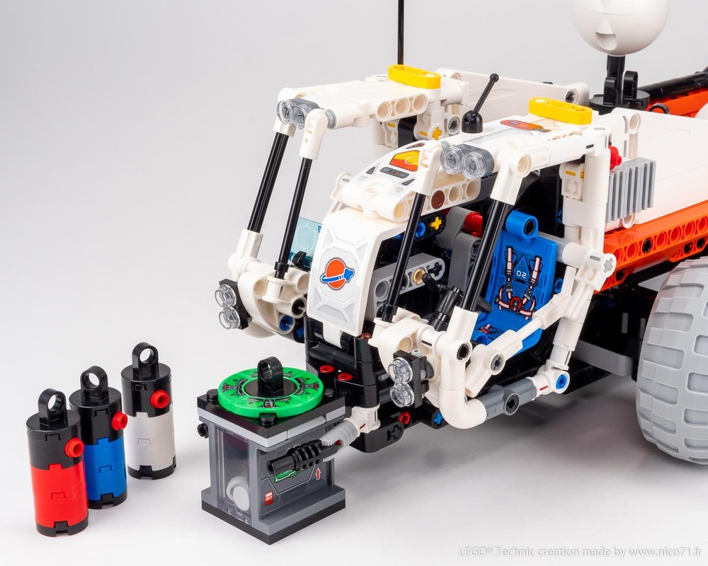 LEGO MOC 42180 Model B - Space Garbage Truck by Nico71 | Rebrickable ...
