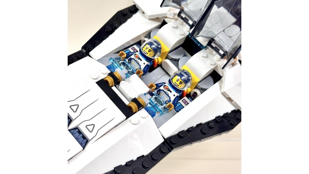 LEGO MOC Interstellar Spaceship Upgrade version 2 (2x60430) by anderson ...