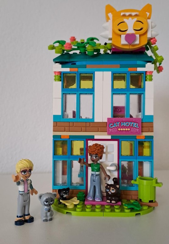 LEGO MOC Cat hotel by infinity_brick | Rebrickable - Build with LEGO