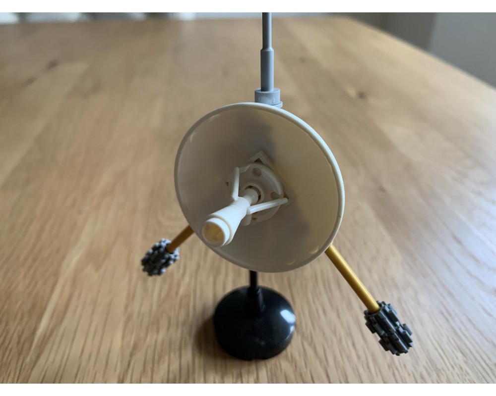 LEGO MOC Pioneer 10 & 11 (Jupiter, Saturn) - 1:70 by JonHull ...