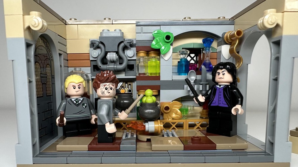 LEGO MOC Potions Classroom by ctaylor1995 | Rebrickable - Build with LEGO