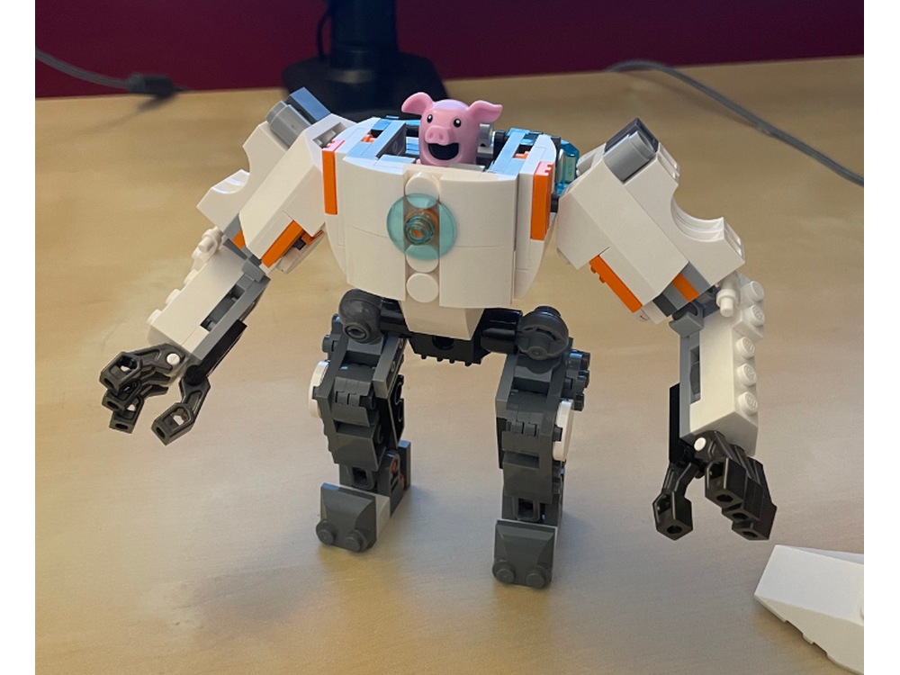 LEGO MOC Future Mech by eric_nunya | Rebrickable - Build with LEGO