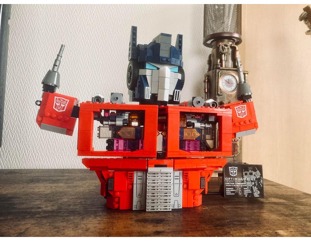 LEGO MOC-175380 Gen 1 Transformers Optimus Prime Bust by ...
