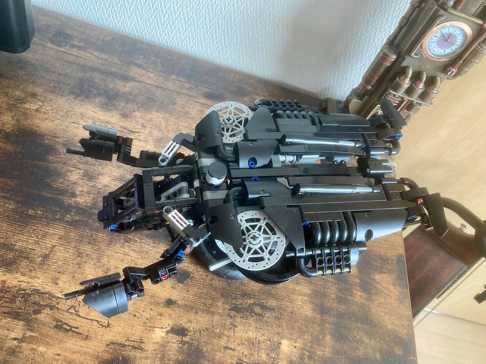 LEGO MOC Technic The Dark Knight Rises "The Bat" by CreationCaravan ...