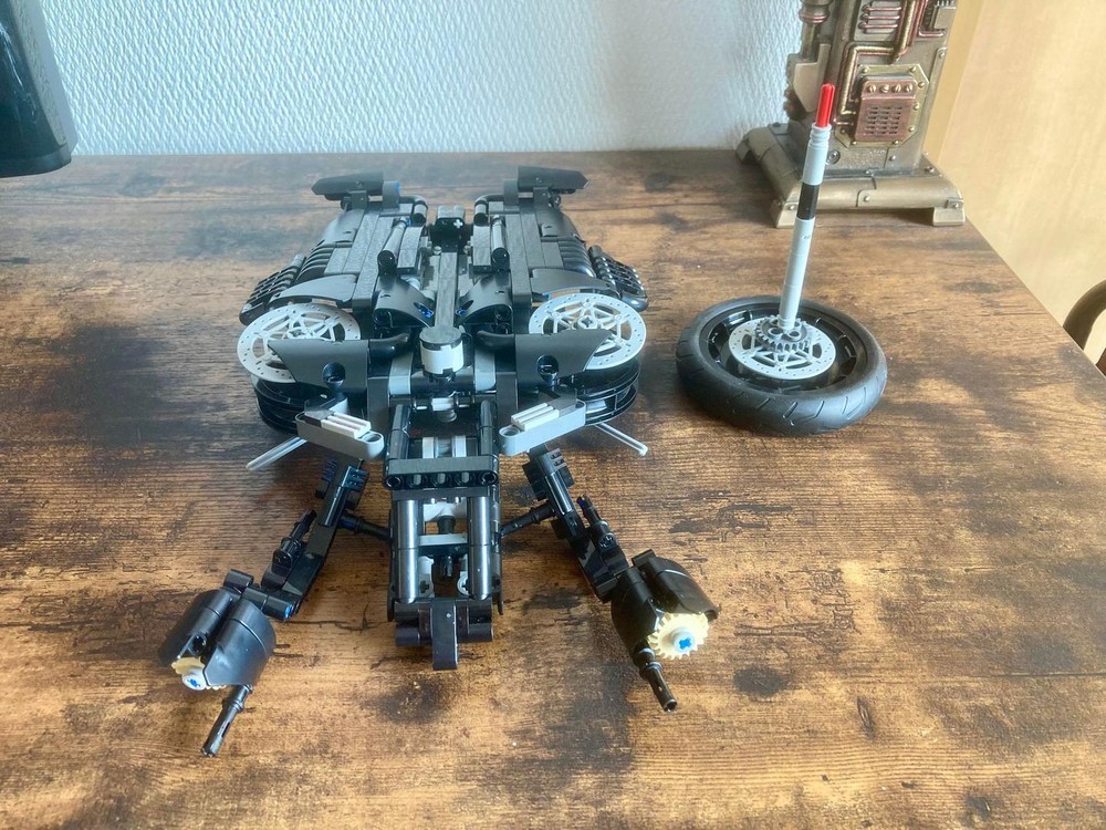 LEGO MOC Technic The Dark Knight Rises "The Bat" by CreationCaravan ...
