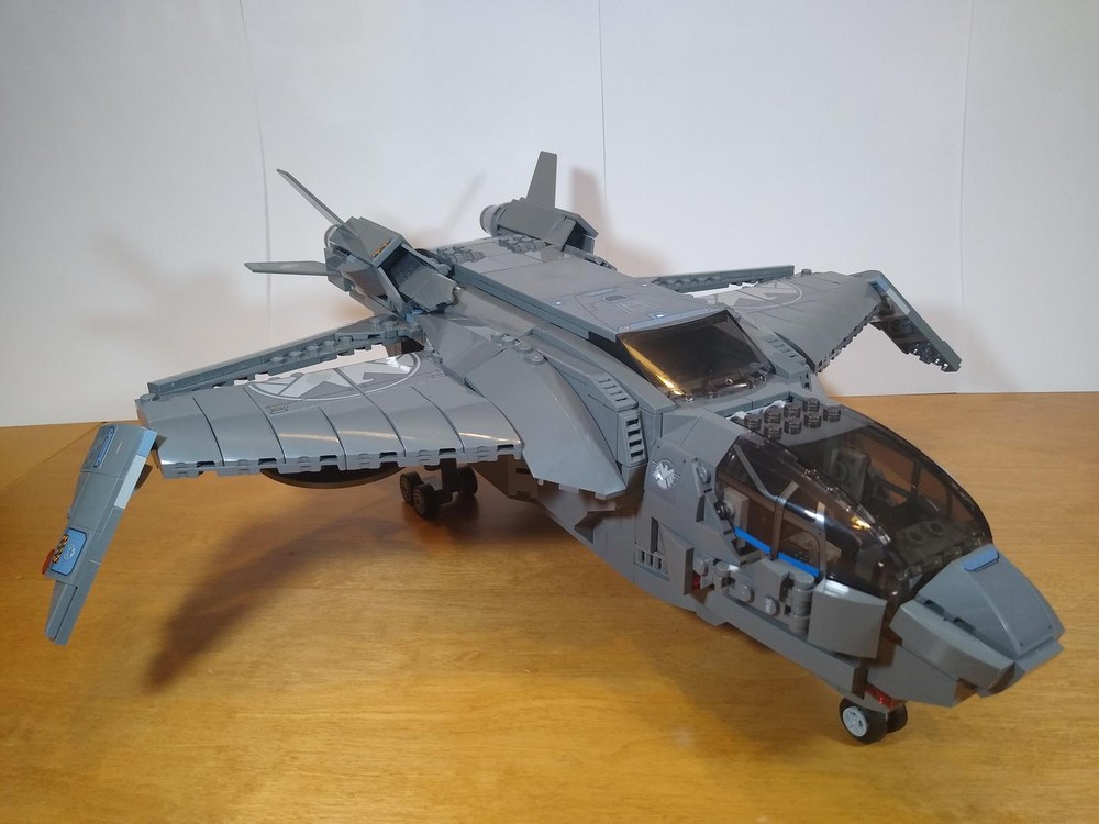 LEGO MOC 76248 Avengers Quinjet Mod by Wert315 | Rebrickable - Build ...