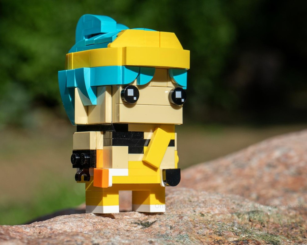 Lego Moc Comet Fortnite Brickhead By Roloff Rebrickable Build