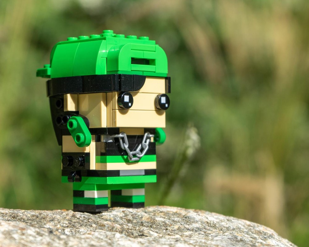 LEGO MOC Aura (Fortnite FNCS version) Brickhead by Roloff | Rebrickable ...