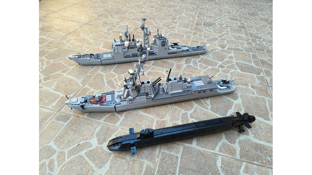 LEGO MOC Ticonderoga Class Cruiser - 1:300 Scale by DarthDesigner ...