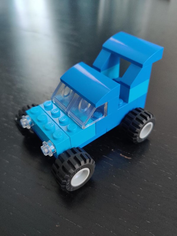 LEGO MOC The fastest azure race car by fred13 | Rebrickable - Build ...