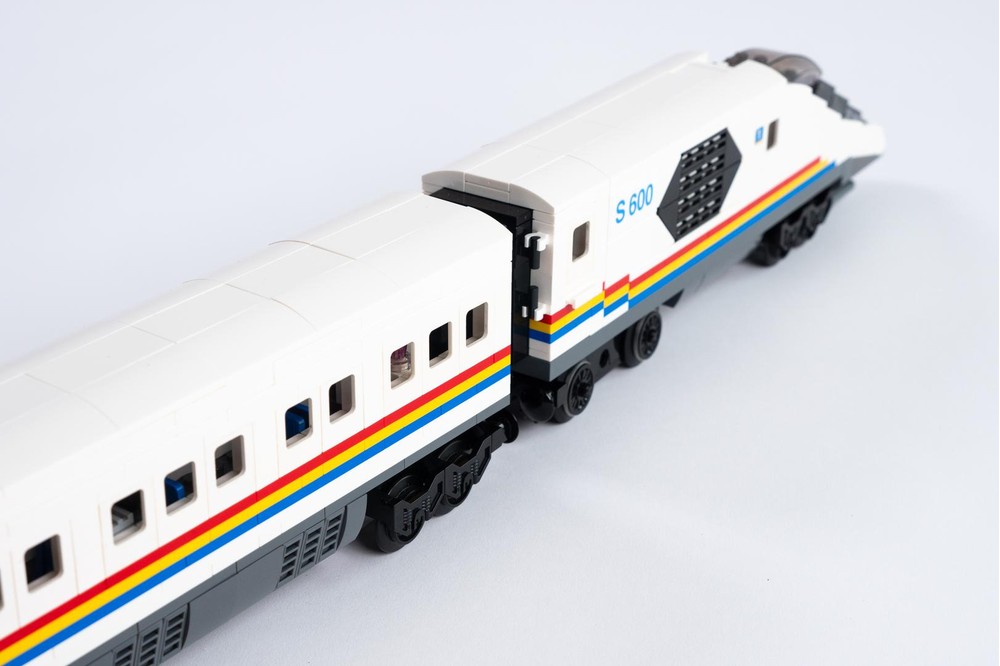 LEGO MOC Shinkansen Intercity Bullet Train by eggybricks_ | Rebrickable ...