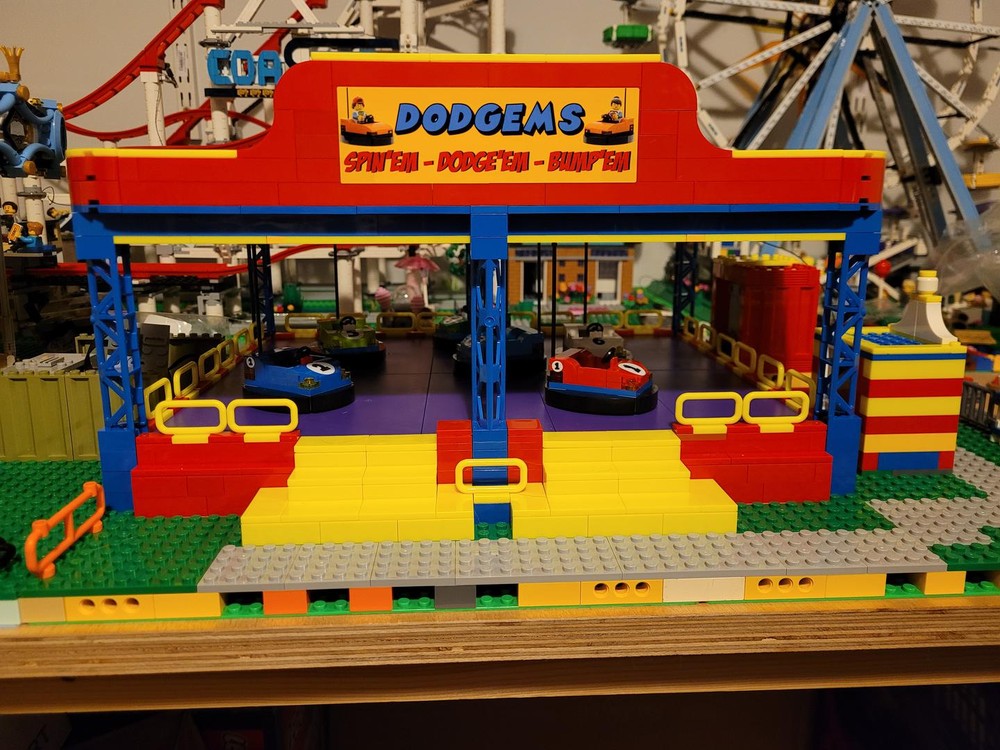 LEGO MOC Dodgems - Bumper Cars - Fairground Ride by Mandy Nicholls ...