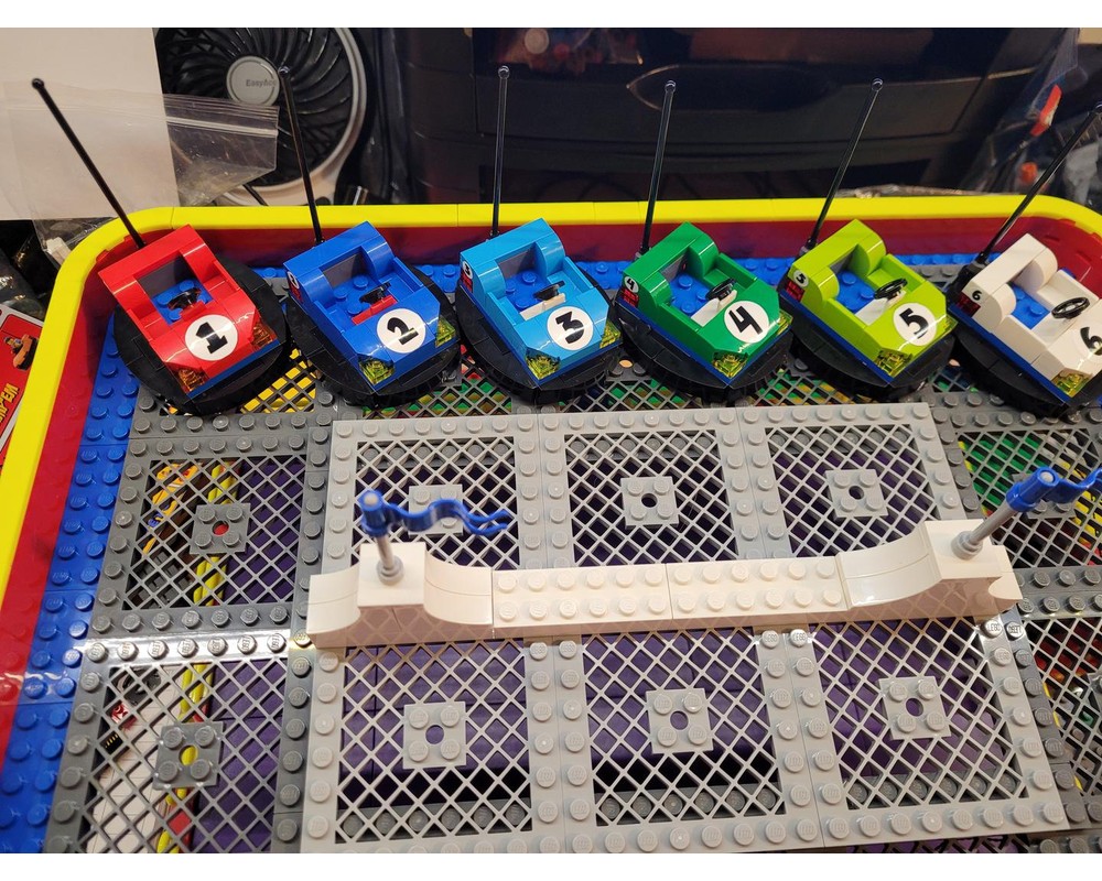 LEGO MOC Dodgems - Bumper Cars - Fairground Ride by Mandy Nicholls ...