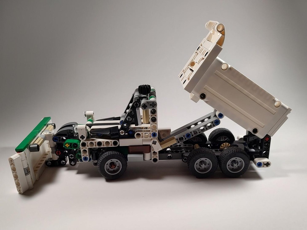 LEGO MOC 42167 Snowplow by A_Dilophosaurus | Rebrickable - Build with LEGO