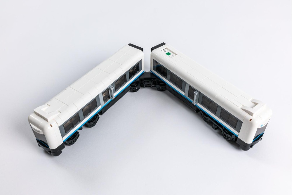LEGO MOC City Metro Train, Minifig-Scale (Motorized) by eggybricks ...