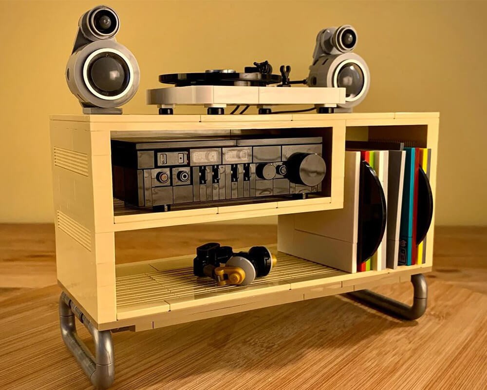 LEGO MOC Vinyl Sound System / Listening Station, by Zachary Steinman by ...