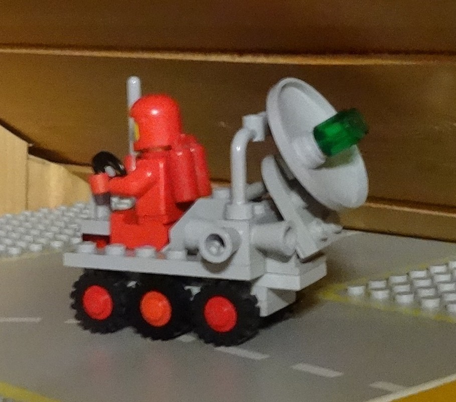 Lego Moc Sonar Vehicle By Timobahn Rebrickable Build With Lego