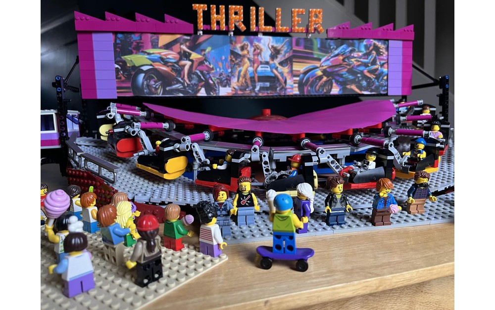 LEGO MOC Matterhorn Fairground ride by Gdale | Rebrickable - Build with ...