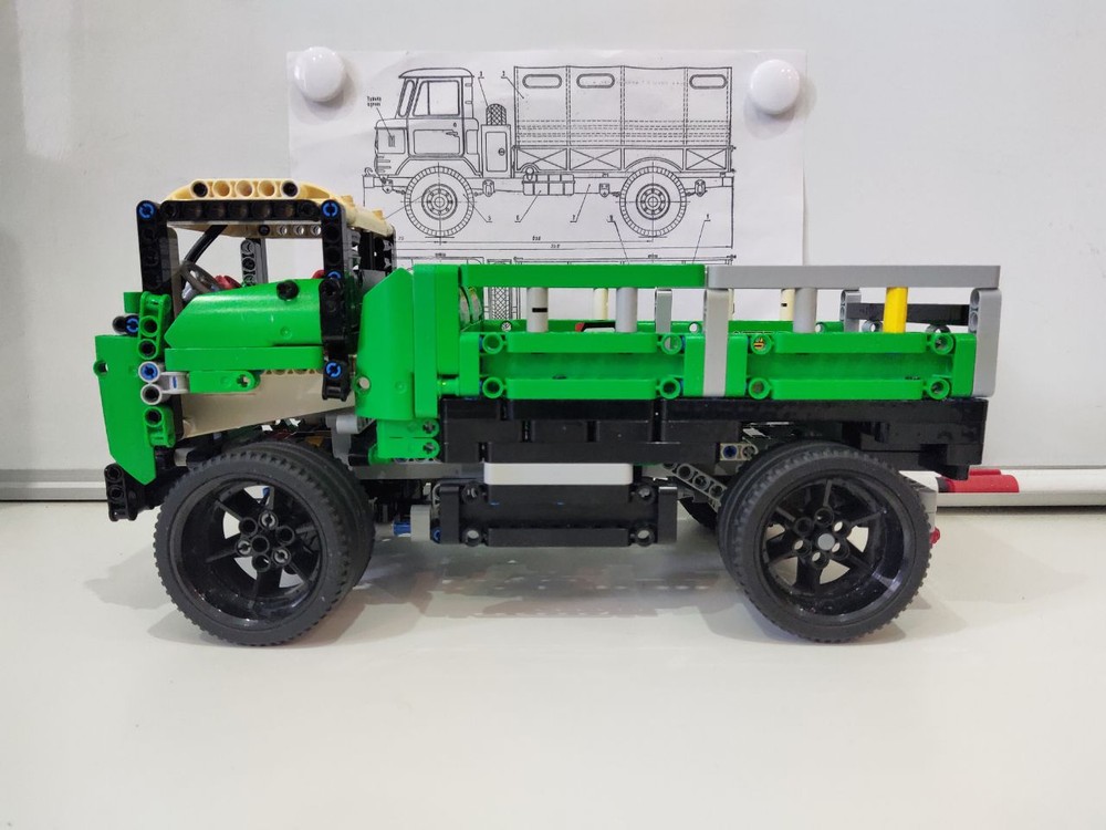 LEGO MOC 42039 GAZ-66 Truck by i112358 | Rebrickable - Build with LEGO