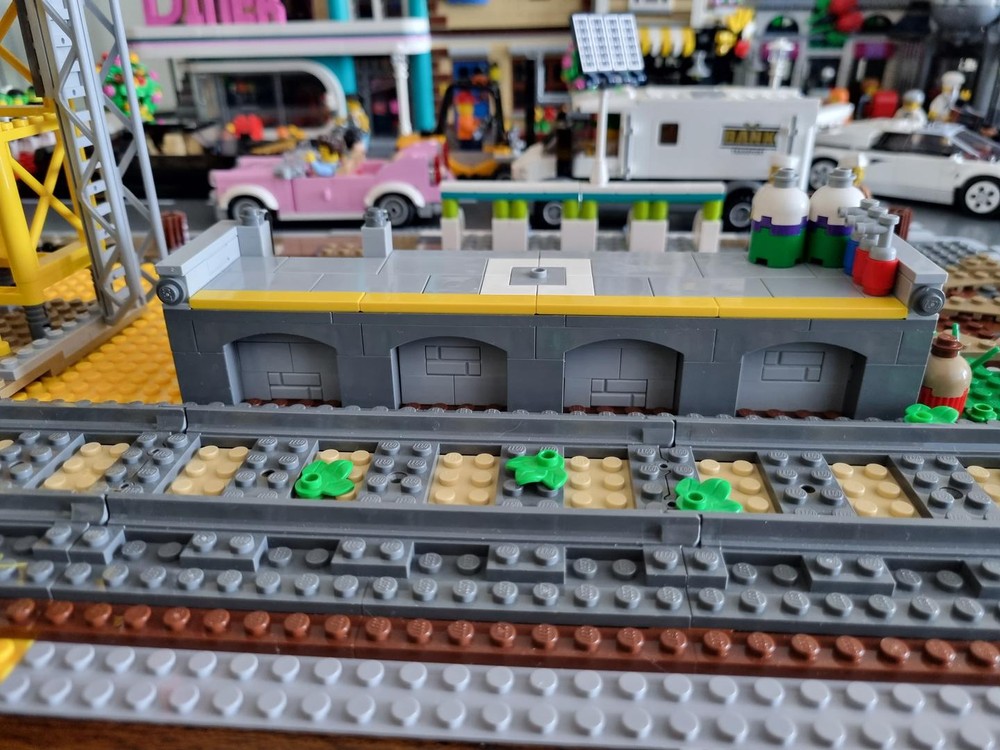 LEGO MOC Train Platform by Bricklesey | Rebrickable - Build with LEGO