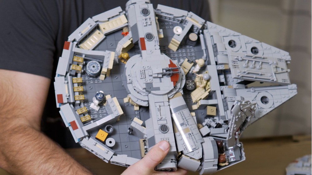 LEGO MOC-178275 The Falcon by BaufmanBricks | Rebrickable - Build with LEGO