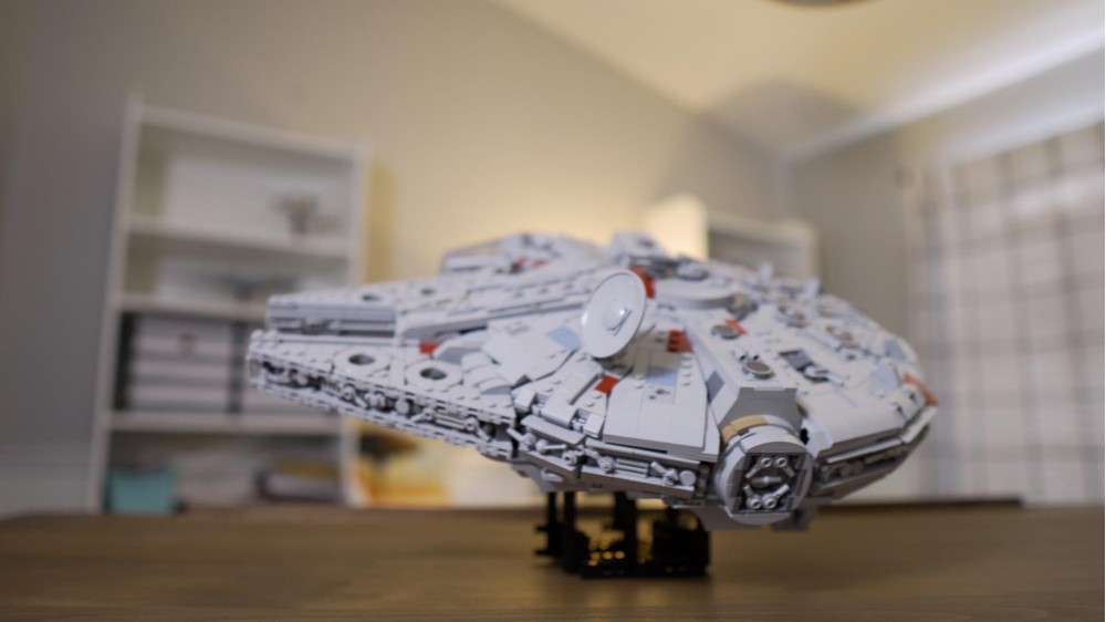 LEGO MOC-178275 The Falcon by BaufmanBricks | Rebrickable - Build with LEGO