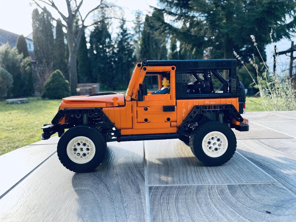 LEGO MOC Jeep Wrangler by gyenesvi | Rebrickable - Build with LEGO
