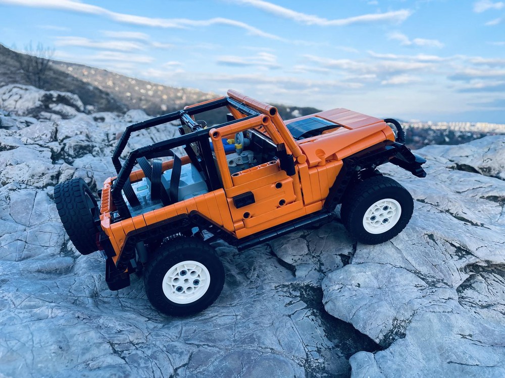 LEGO MOC Jeep Wrangler by gyenesvi | Rebrickable - Build with LEGO
