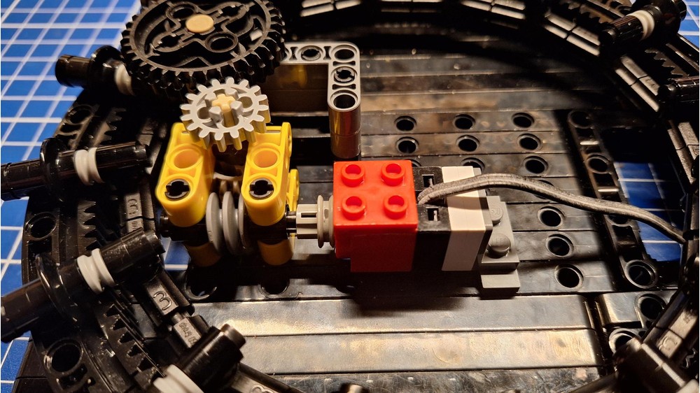LEGO MOC Ultimate rotating plate for your models by hjvdh | Rebrickable ...