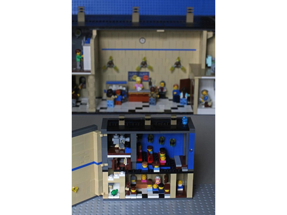 LEGO MOC Mini french cinema of the 70's by ad000 | Rebrickable - Build ...