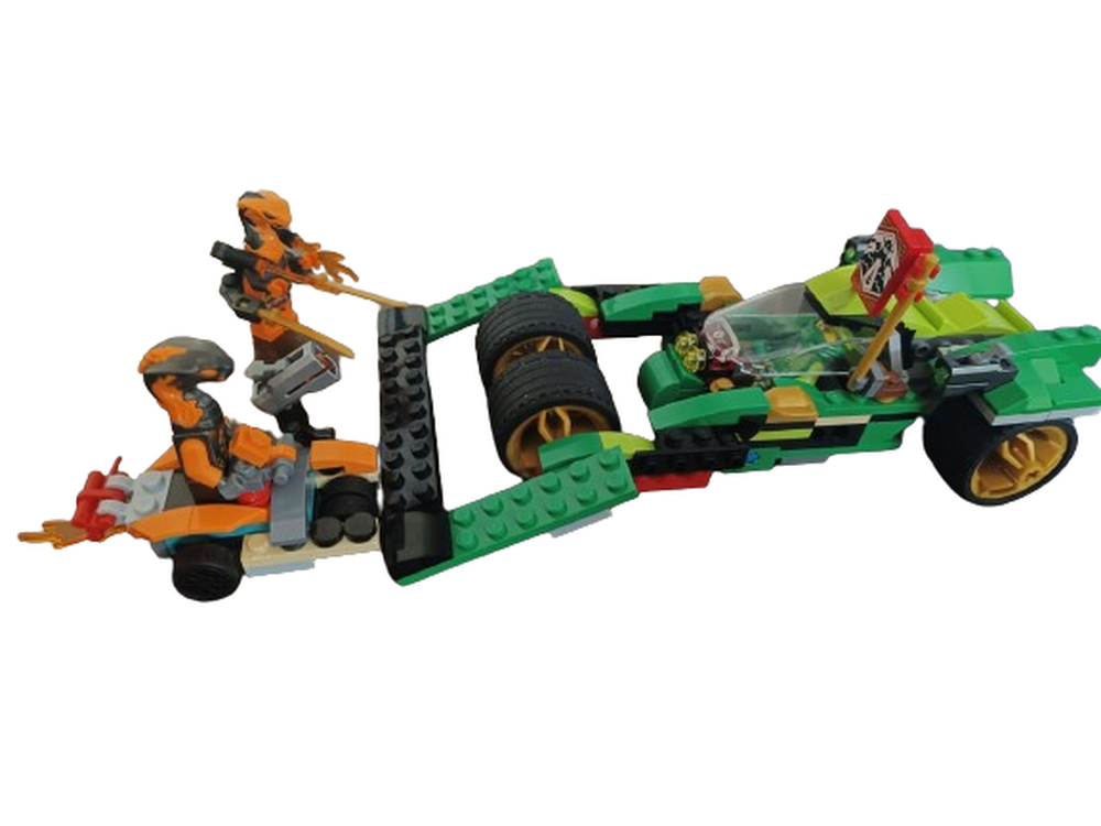 LEGO MOC 71763-lloyd's motor tricycle by iugfiysbis | Rebrickable ...