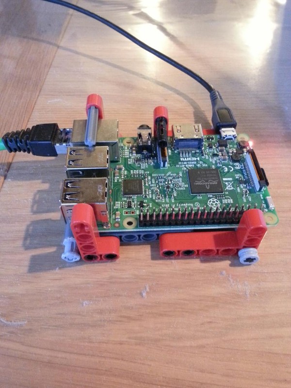 LEGO MOC Raspberry Pi Holder by Dom22b | Rebrickable - Build with LEGO