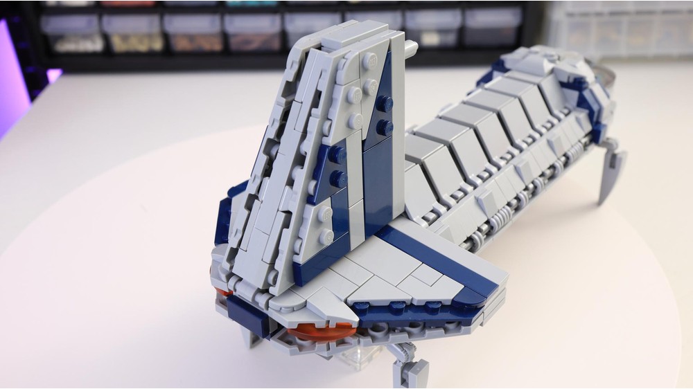 LEGO MOC Sheathipede-class Type B Shuttle by CatalystBricks ...