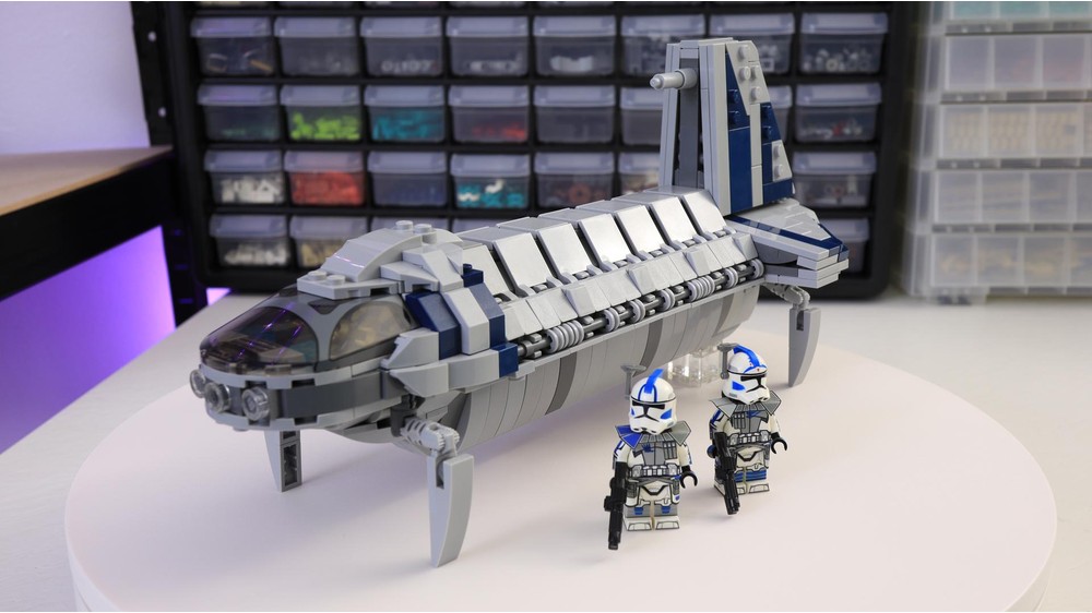 LEGO MOC Sheathipede-class Type B Shuttle by CatalystBricks ...