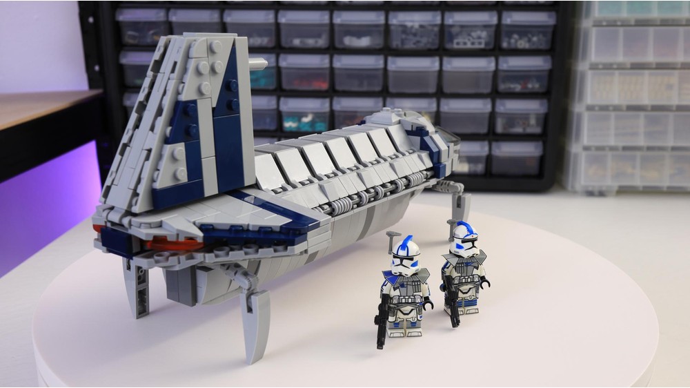 LEGO MOC Sheathipede-class Type B Shuttle by CatalystBricks ...