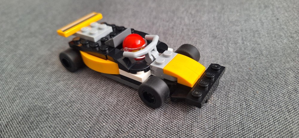 LEGO MOC 60400 Formula (GOLDEN) by Løøse | Rebrickable - Build with LEGO